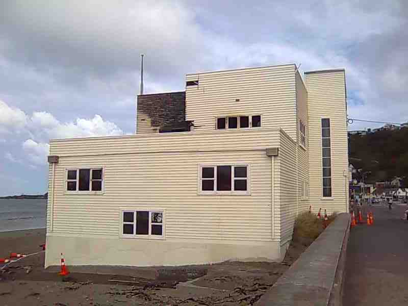 Wellington.Scoop » SCOOP IMAGES: Weekend fire guts Maranui surf ...