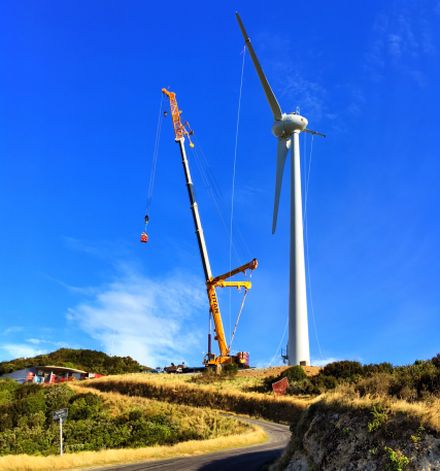 Wellington.Scoop » TEN PHOTOS: Brooklyn’s big new wind turbine is completed