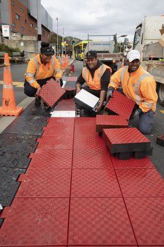 Wellington.Scoop » Colourful new bus boarding platforms being installed ...