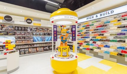 Wellington.Scoop » Lego store opens in Willis Street