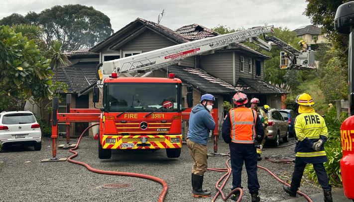 Wellington.Scoop » Fatal house fire in Whitby – one dead, one in hospital